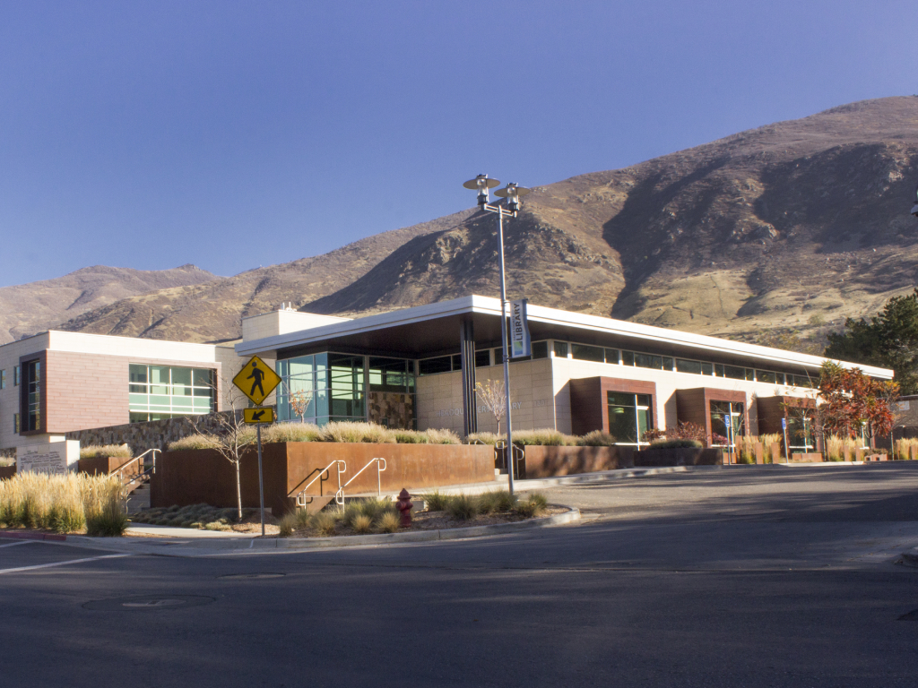 Headquarters Library (Farmington) | Utah State Library Division